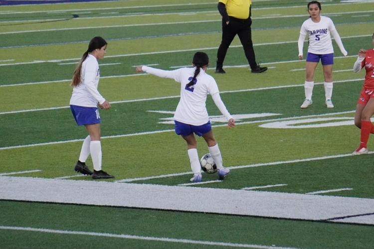 GALLERY: Tarpon boys' top Ellender; Lady Patriots win girls' match ...