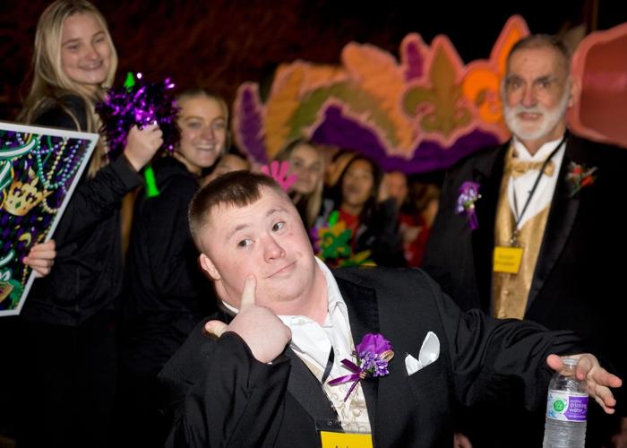 GALLERY: Tim Tebow's Night to Shine Prom | Local News ...