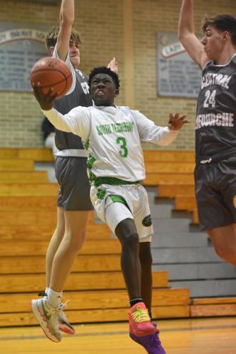 GALLERY: Trojans hammer Gators at Gene Simmons Tournament | Multimedia ...