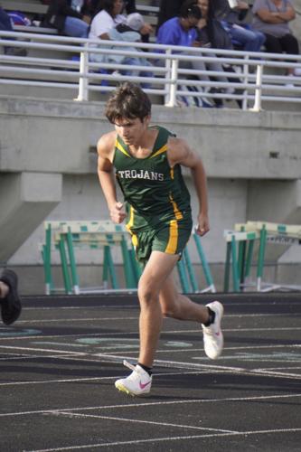 Photo Gallery: Freshmen Track Meet | Multimedia | lafourchegazette.com
