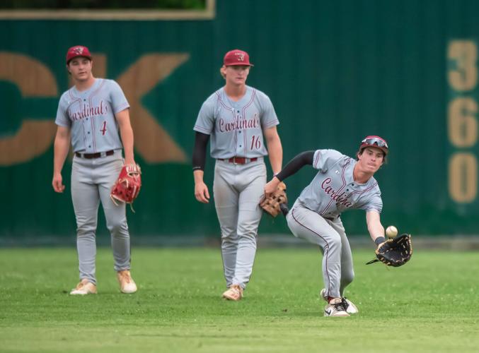 Photo Gallery: ED White Baseball vs Berwick | Multimedia | lafourchegazette.com