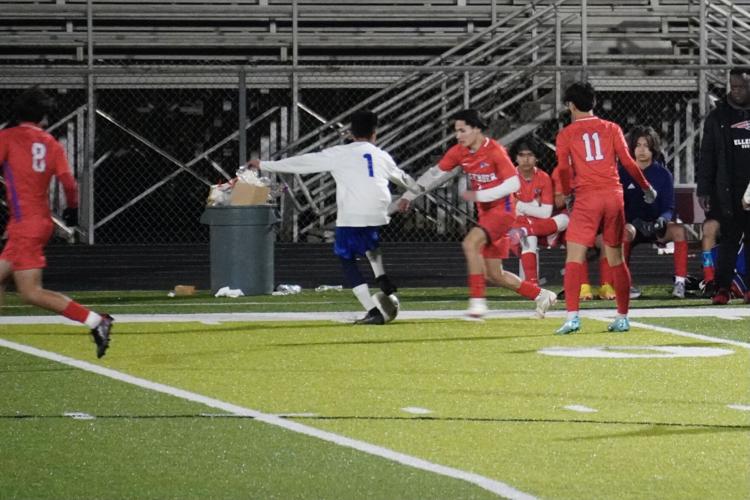 GALLERY: Tarpon boys' top Ellender; Lady Patriots win girls' match ...