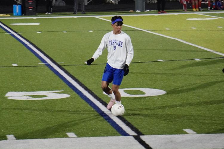 GALLERY: Tarpon boys' top Ellender; Lady Patriots win girls' match ...