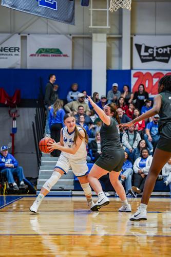 GALLERY: Basketball- CLHS at SLHS | Multimedia | lafourchegazette.com