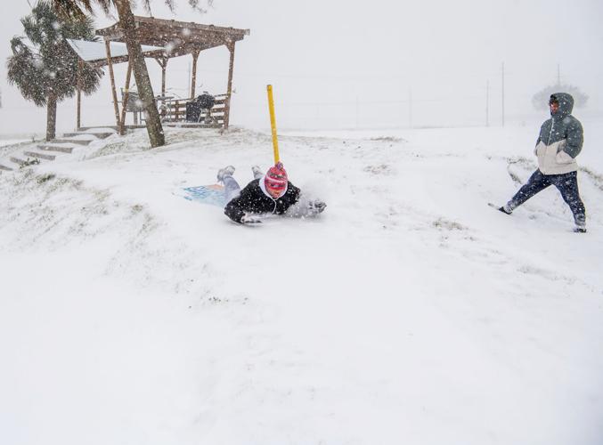 GALLERY: Snow Photos in Thibodaux | Local News | lafourchegazette.com