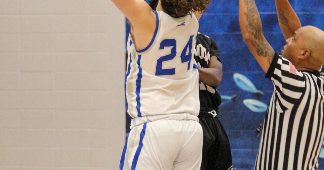 GALLERY: SLHS Basketball vs CCA | Multimedia | lafourchegazette.com