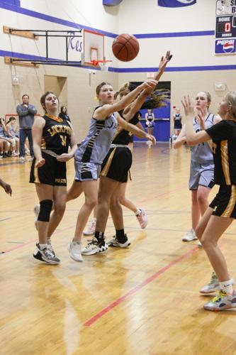 GALLERY: Girls Basketball- LKMS vs SWMS | Multimedia | lafourchegazette.com