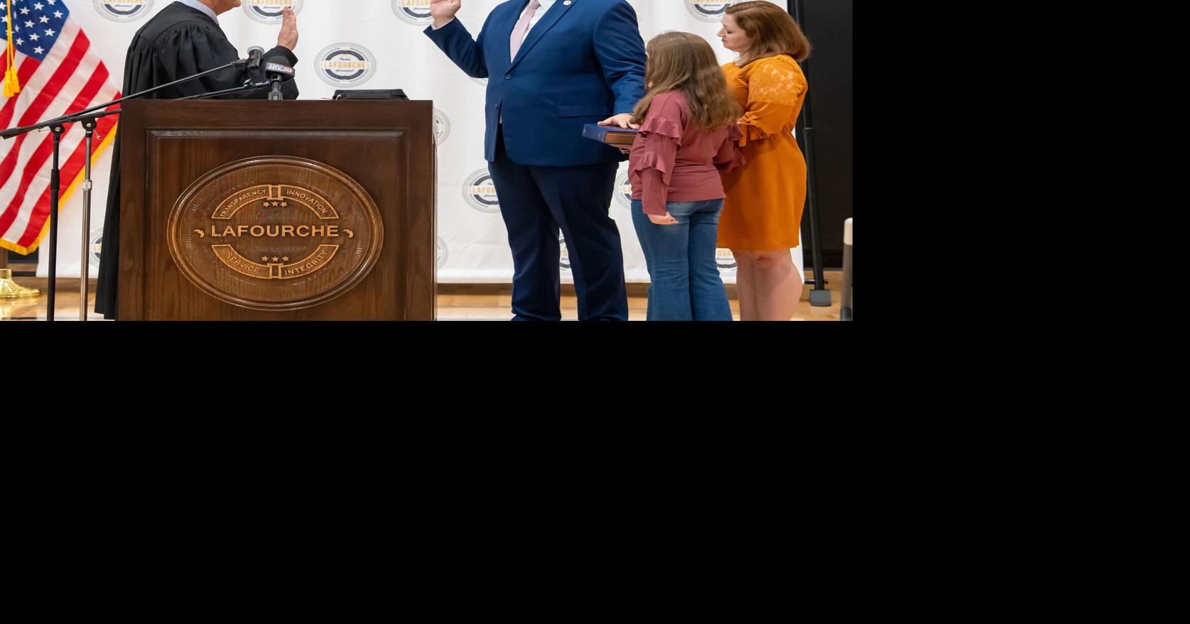 Chaisson, council members sworn in at Inauguration Ceremony | Local ...