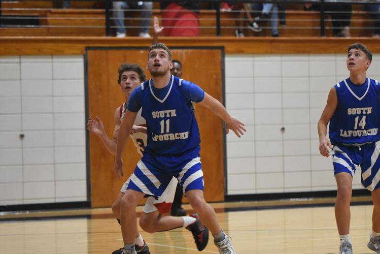 GALLERY: Patterson picks up the pace, runs past Tarpons | Multimedia ...