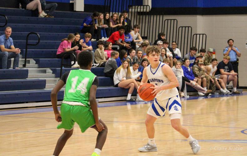 Photo Gallery: JV Tarpons vs Gators | Multimedia | lafourchegazette.com