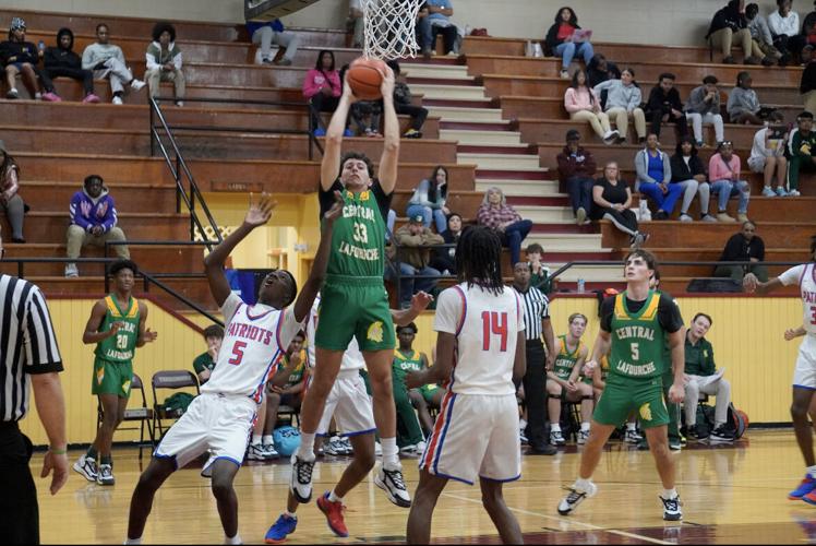 Photo Gallery: CLHS Varsity Basketball vs Ellender | Multimedia ...