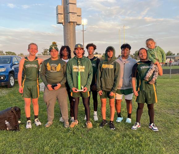 Photo Gallery: Freshmen Track Meet | Multimedia | lafourchegazette.com