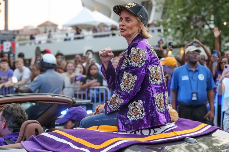 LSU's national championship women's team honored with parade | Sports ...