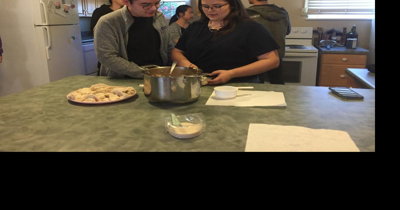 International House hosts dumpling making workshop | Food | laloyolan.com