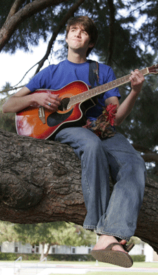 Standing Room Only -- Daniel Watters | Music | laloyolan.com