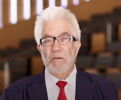 7 Burning Questions with Thomas Plate | News | laloyolan.com