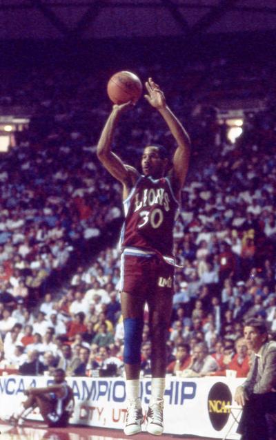 Sports Questions with Bo Kimble | Sports | laloyolan.com