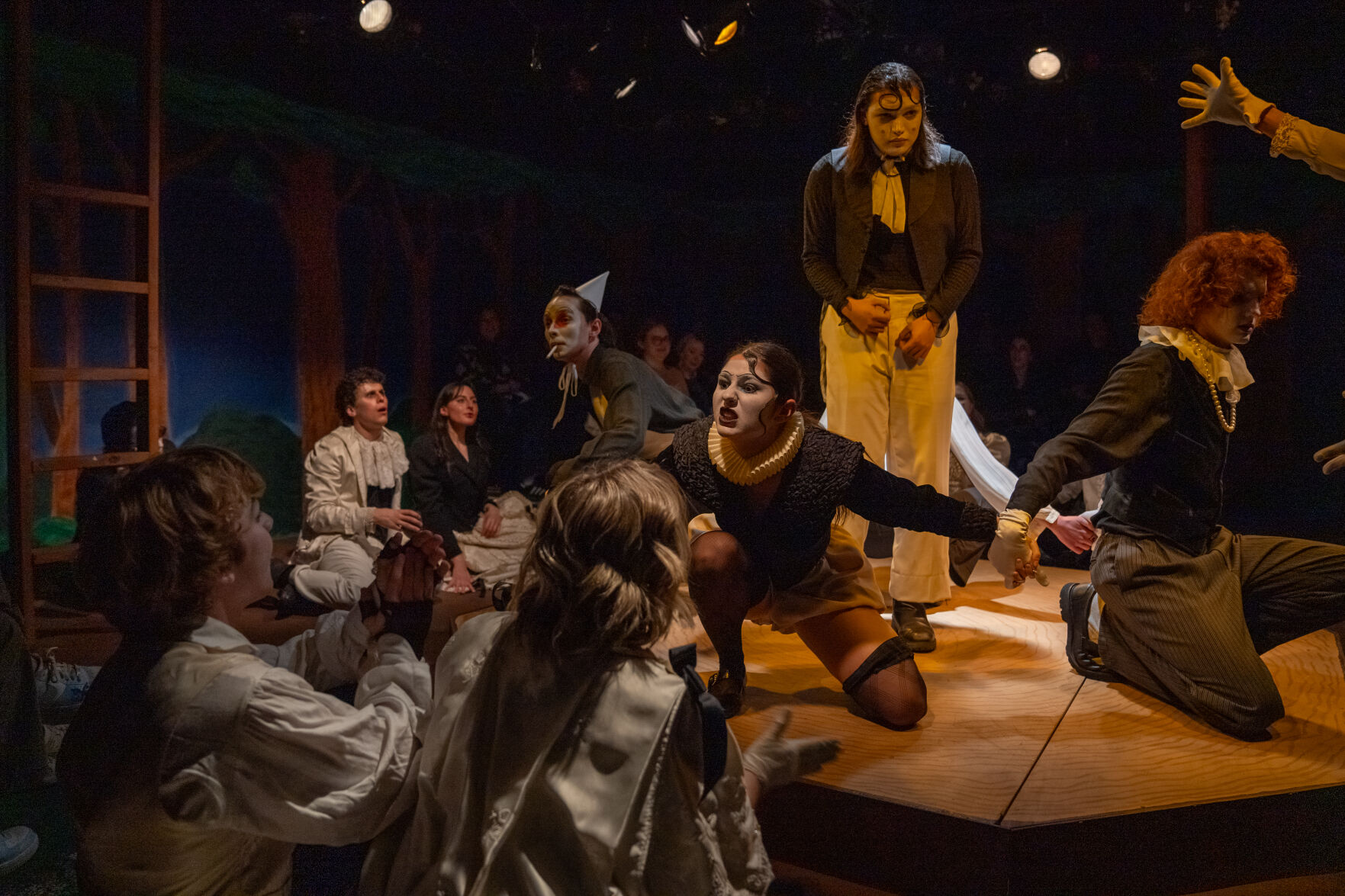 The Del Rey Players' 'A Midsummer Night’s Dream' brings whimsy to LMU ...