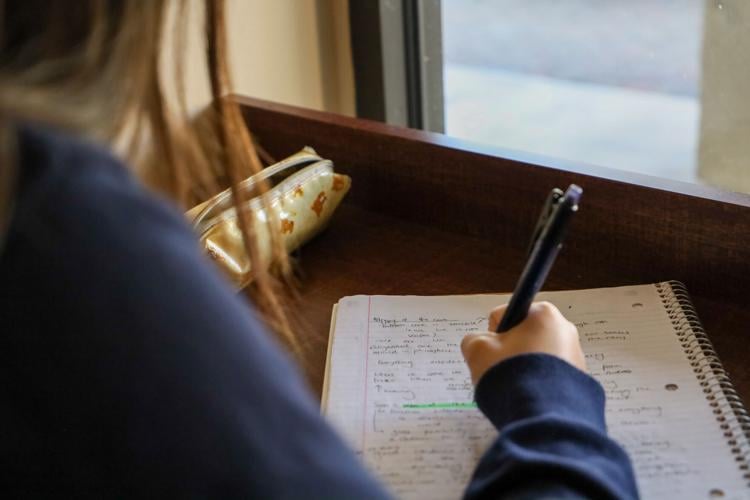 Learning longhand: How one class is reverting to traditional teaching ...