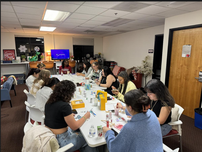 RESILIENCE club: An undocumented student's home away from home | LIFE ...