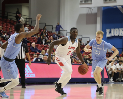 Eli Scott drops 20 in tough Gonzaga loss | Basketball | laloyolan.com