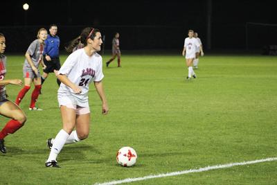 Undefeated weekend for women's soccer | Sports | laloyolan.com