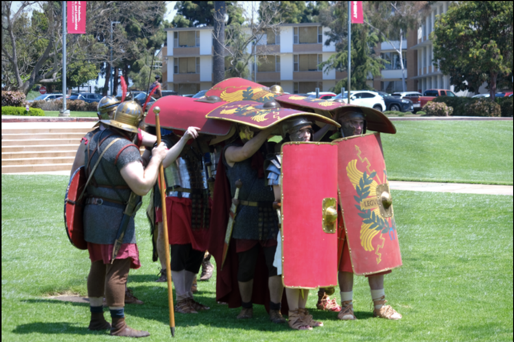 Romans on the Bluff: Students perform ancient Roman reenactment | LIFE ...