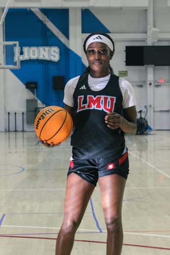 Soufia Inoussa reaches 1,000 career points | Sports | laloyolan.com