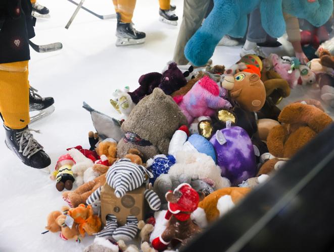 Club hockey delivers thrilling game with Teddy Bear Toss tradition ...