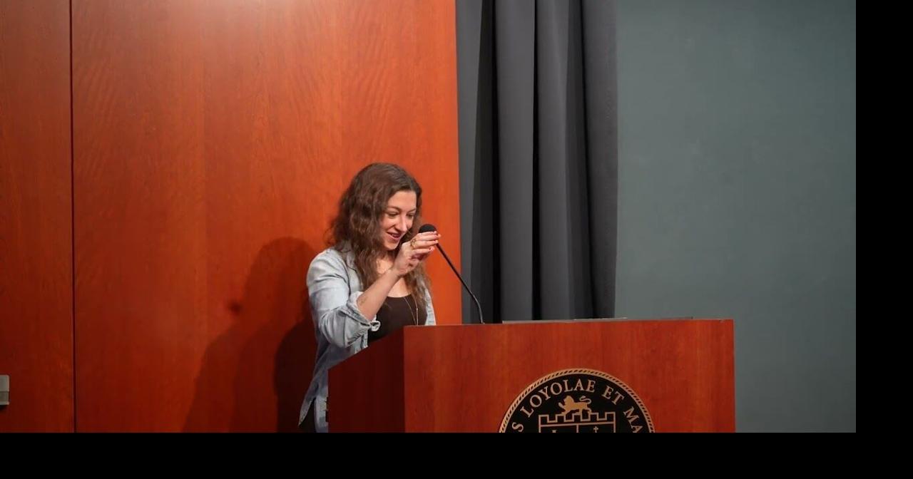 60 Second Lectures: "At a Crossroads" — Dr. Sarah Emanuel | 60 Second ...