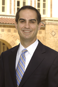 11 Burning Questions with Matthew Parlow | News | laloyolan.com