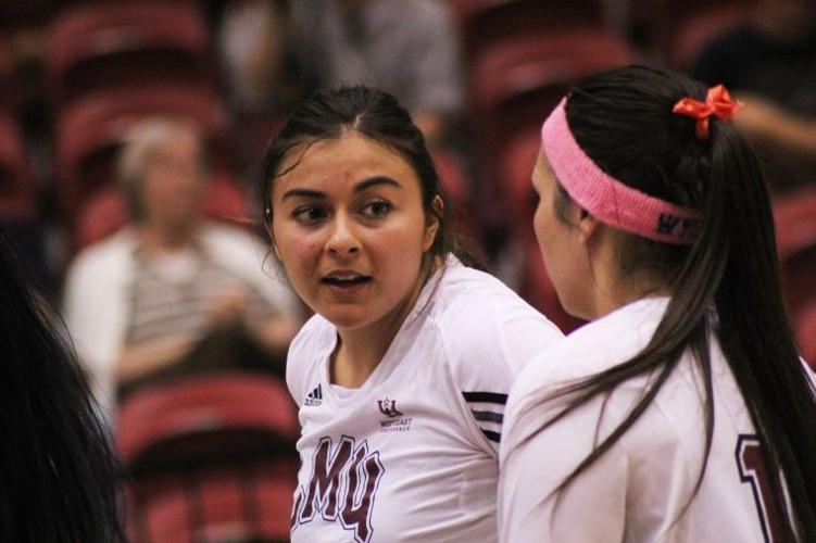 Volleyball’s unsung leader | Sports | laloyolan.com