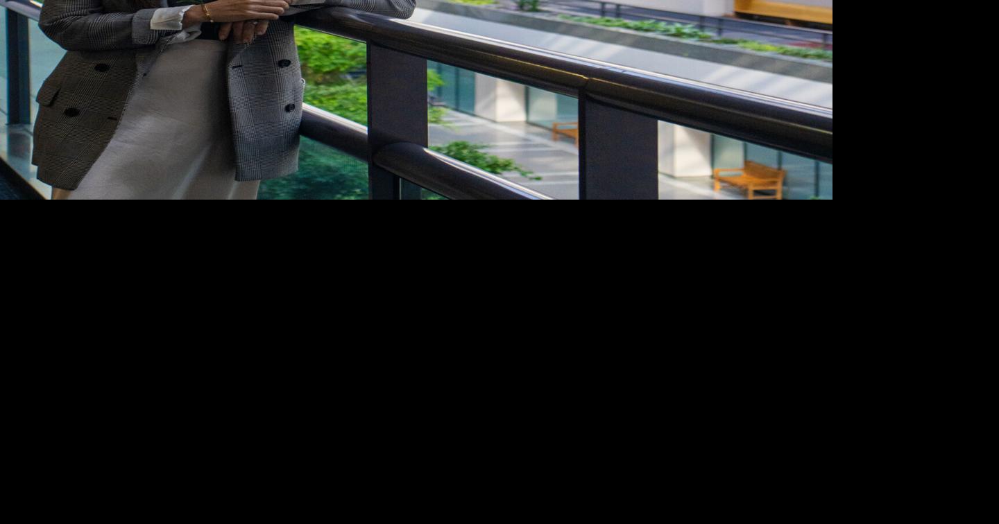 7 Burning Questions with professor Julia Lee | Campus News | laloyolan.com