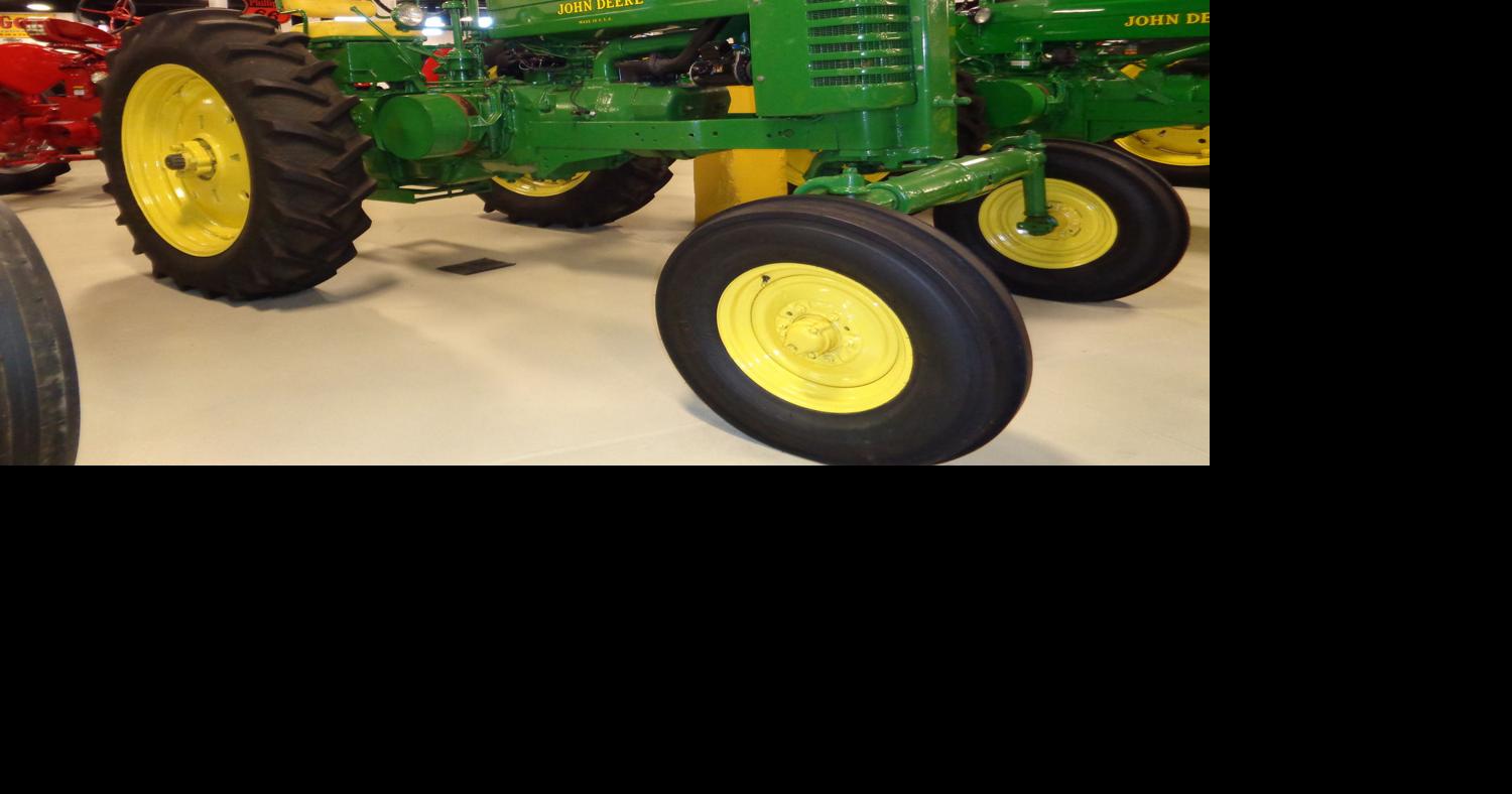 1951 John Deere Model GW | | lancasterfarming.com