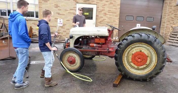 Check out these Pennsylvania FFA Tractor Restoration Videos | Farming ...