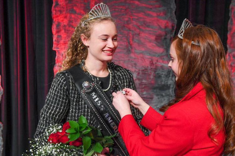 Madison Weaver Crowned Miss American Angus | Agriculture Education and ...