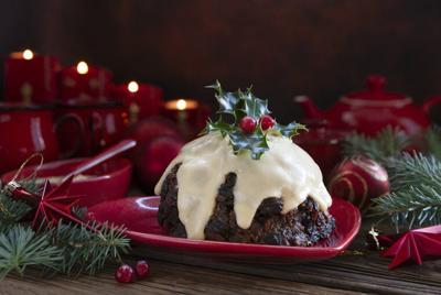How Christmas Pudding Became an Iconic British Holiday Treat | Antiques ...
