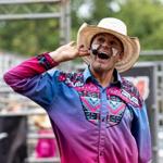 It’s Showtime: Rodeo Clown Dave Meyer Uses Social Media Popularity to ...