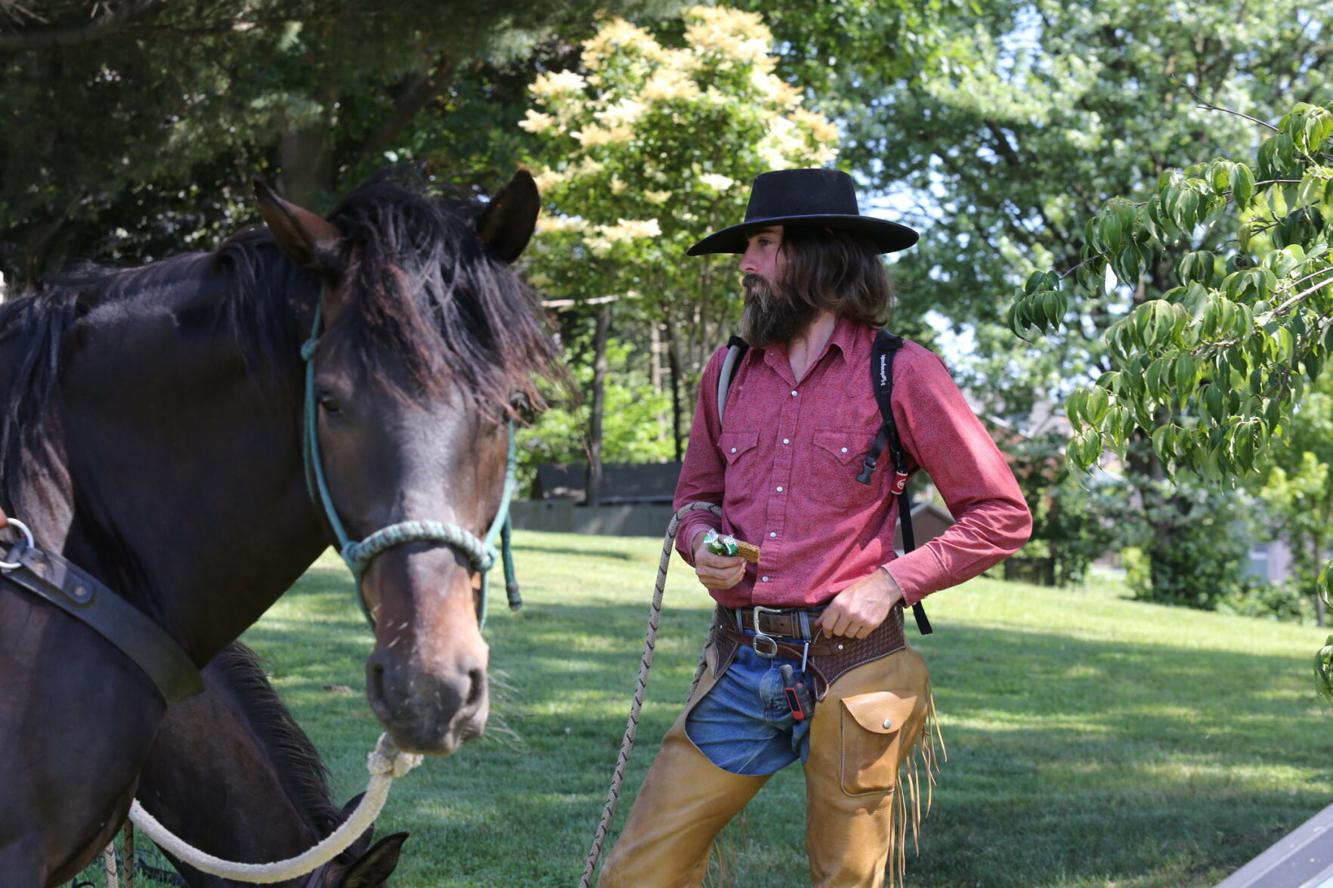 Meet the Cowboy Riding His Mustangs Across America and Back | Horse ...
