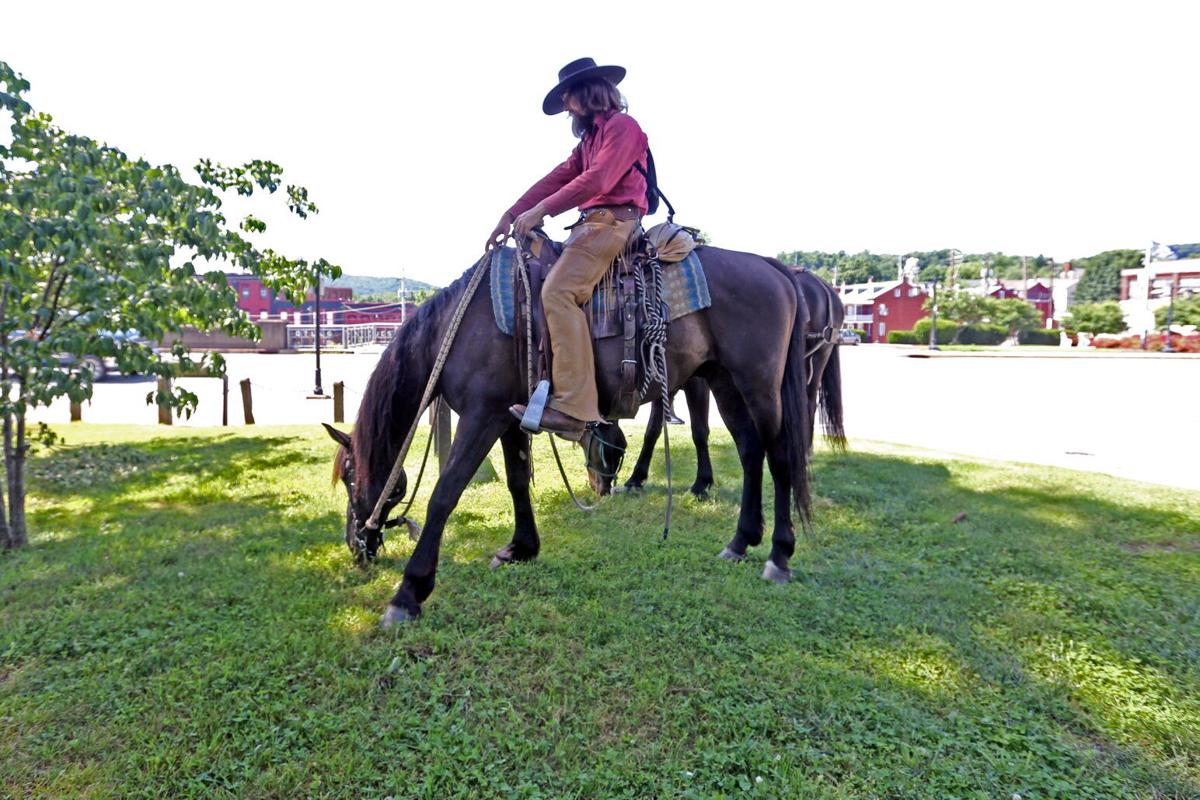 Meet the Cowboy Riding His Mustangs Across America and Back | Horse ...