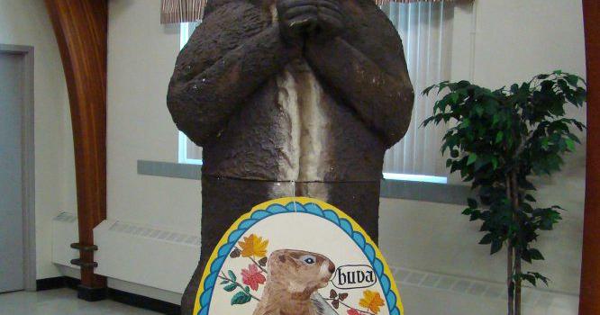 Burrowing Into Groundhog Lodges | Farm and Rural Family Life ...