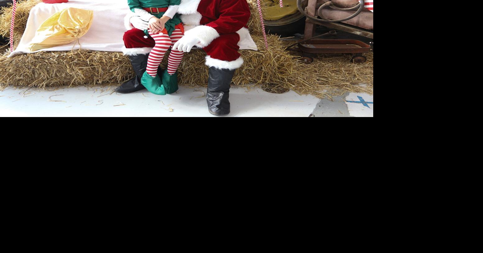 Santa Shows Off Sheep Instead of Reindeer at Roadside Stand | Farm and ...