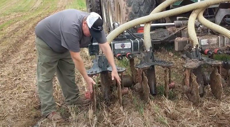 Manure Injection Good for Bottom Line and Environment | Farming and ...