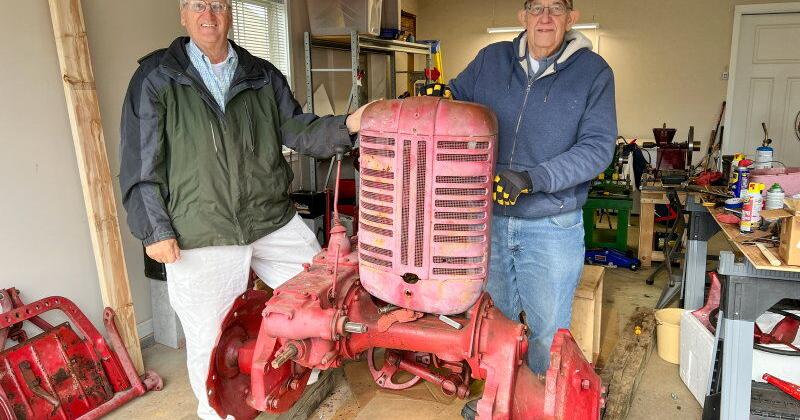 Vintage Tractor Restorations Keep Ag Retirees Busy | Antiques ...