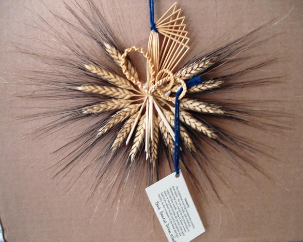 Straw into Gold: Creative Wheat Weaving | Farming and Agricultural News ...