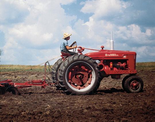 Celebrating 100 Years of Farmall Tractors | Farm Equipment Vehicles ...