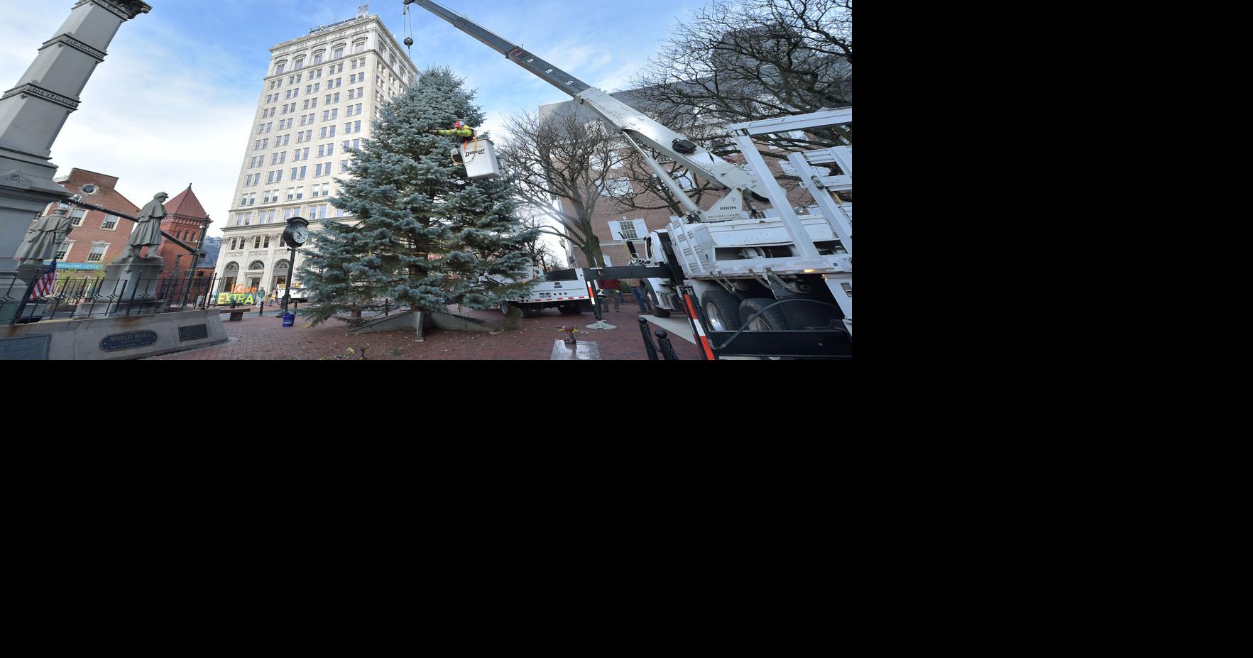 Christmas tree arrives in downtown Lancaster city [photos] | Local News ...