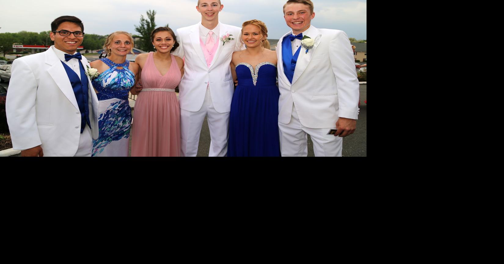 Ephrata and Agora Cyber School students arrive for prom 2015 | Local ...