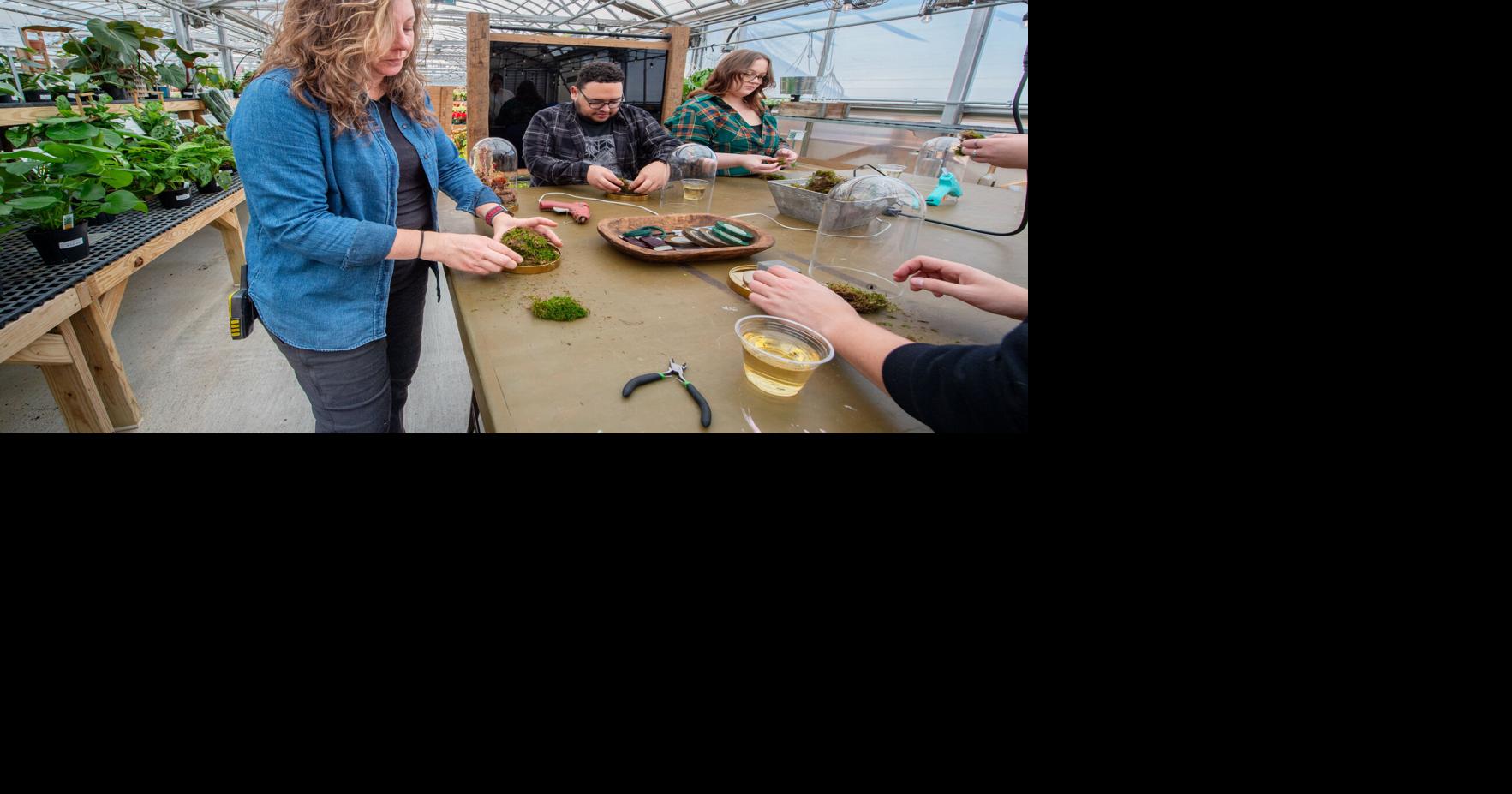 Hand-crafted holiday decorations galore at Ken's Gardens [photos ...