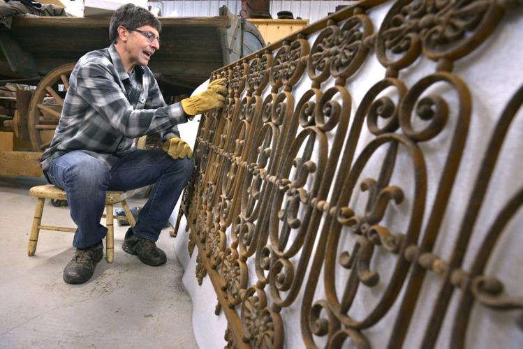 Iron balustrade at Landis Valley is witness to Lincoln's 1861 visit ...